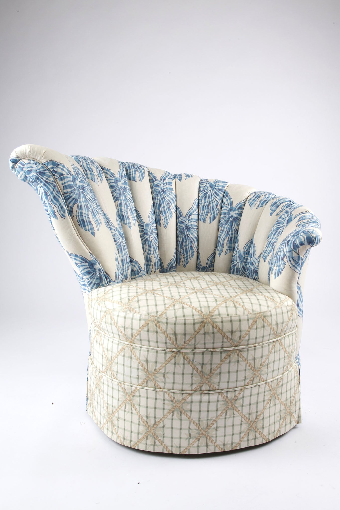 Nautilus Chair in Bow & Rope Fabric – BATSHEVA